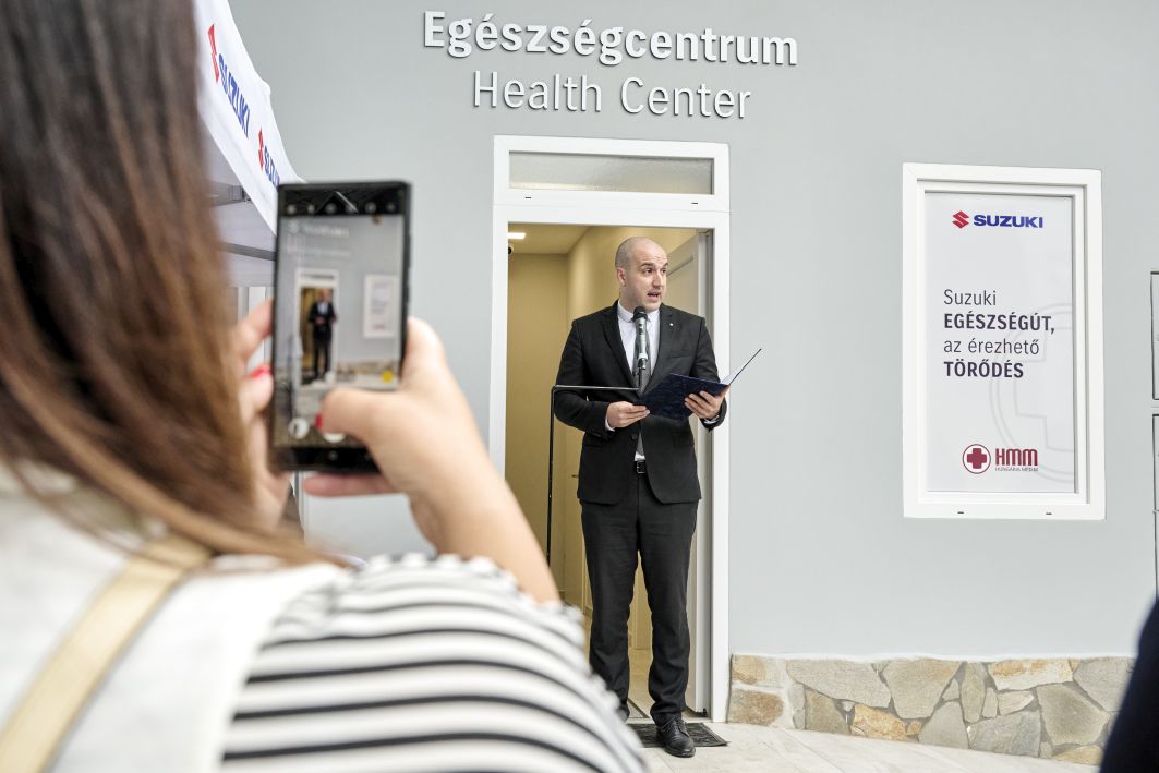 Suzuki Egészségút – Egészségcentrumot adott át a Magyar Suzuki Esztergomban - Magyar Suzuki Zrt